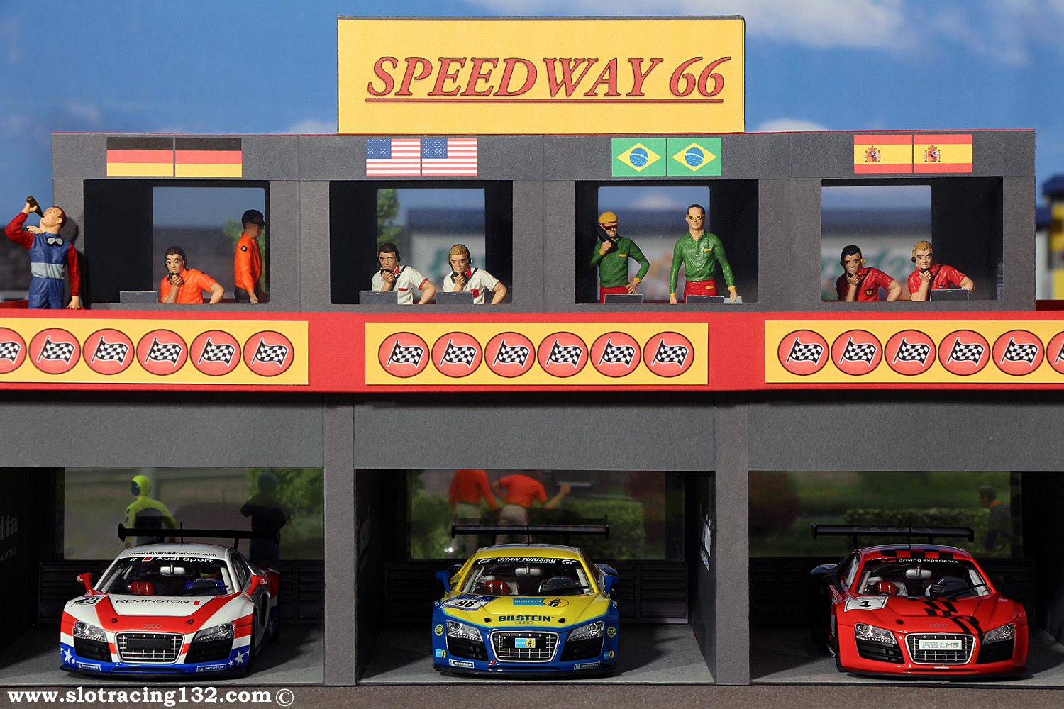 Slotcars 1:32 Slotracing Carrera Racecourse / My racing track ...